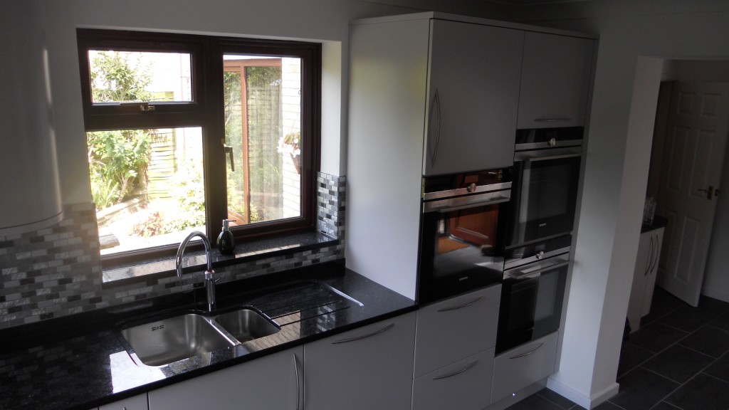 Riverside Kitchen Installation